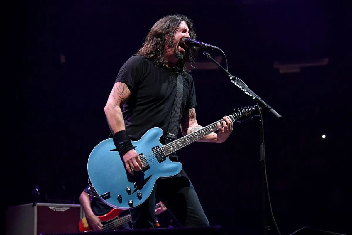 Dave Grohl a déclaré qu'une chanson des Foo Fighters sur sa femme l ...